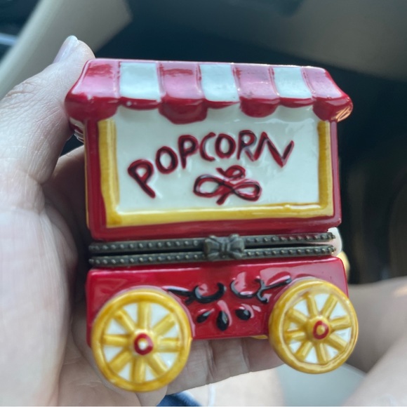 Vintage | Other | Ceramic Popcorn Stand Cart Trinket Box W Hinges Lid ...